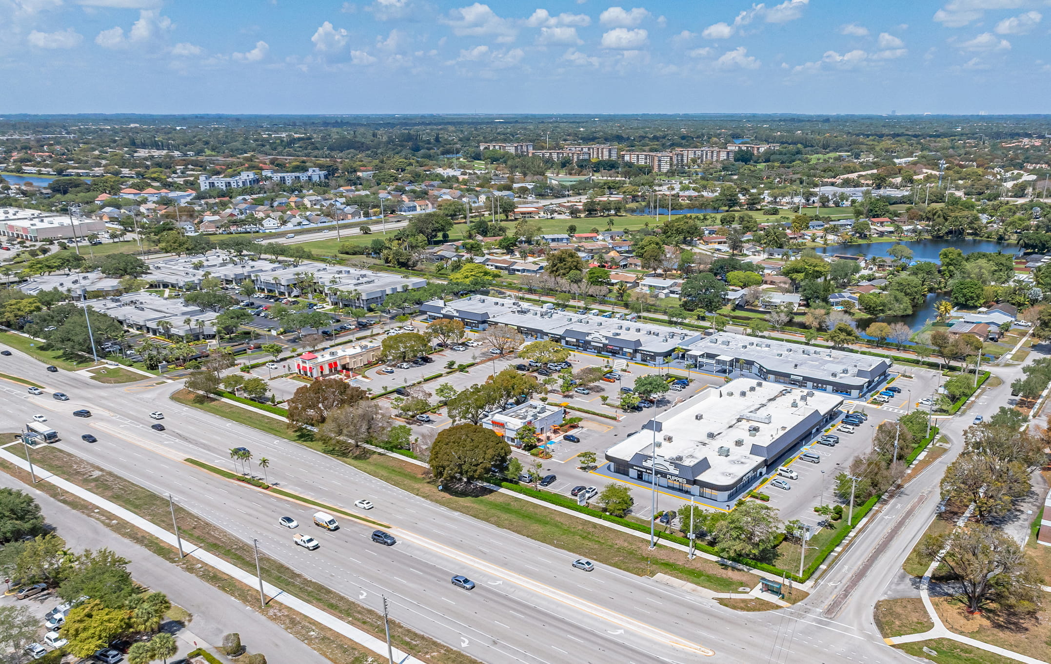 Marcus & Millichap Brokers Broward County Retail Center Sale