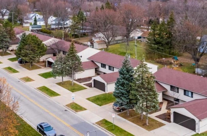 Marcus & Millichap Arranges Sale of 34-Unit Townhome Community in Grand ...